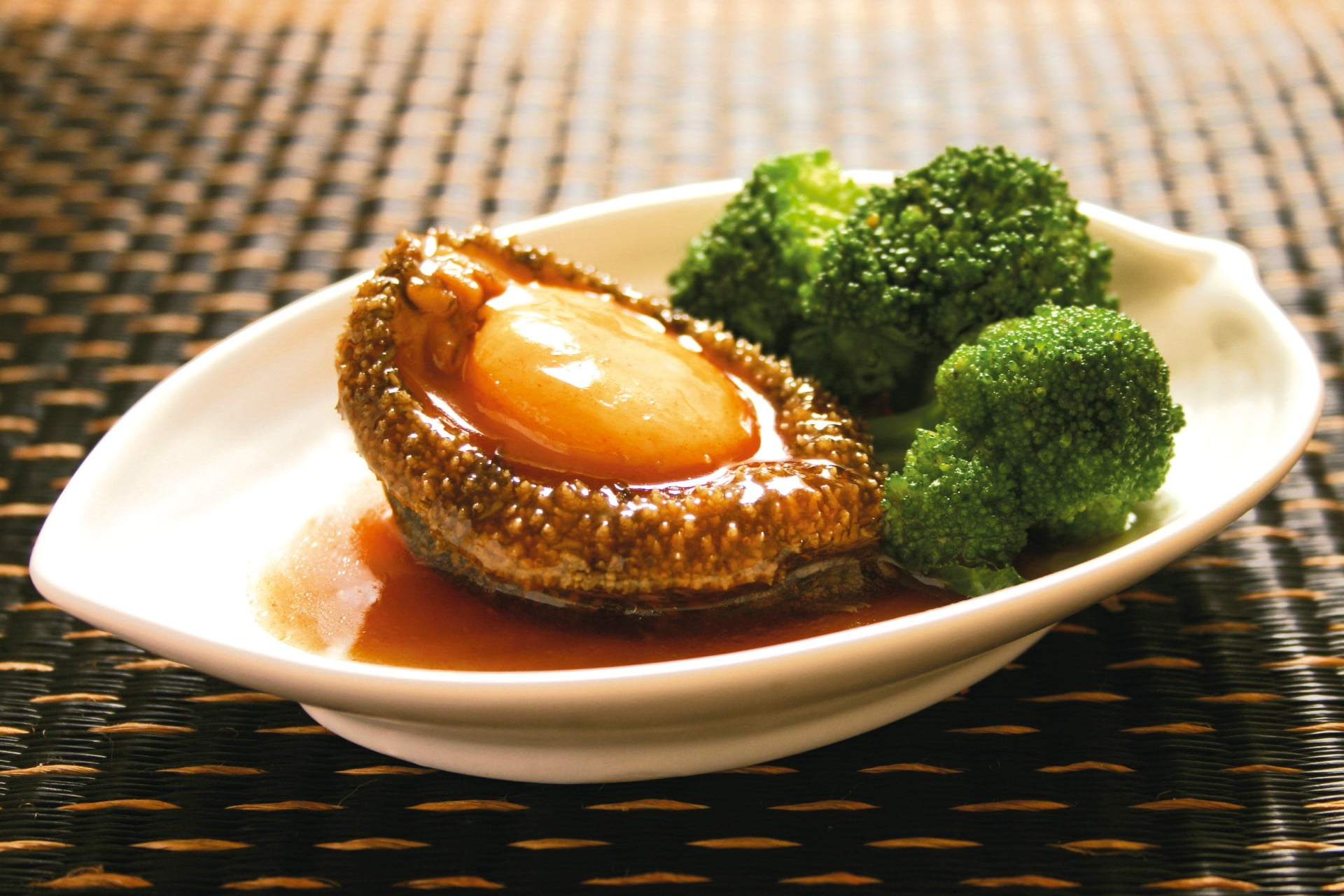 Abalone of zeeoor: geliefde umamibom | Kokswereld